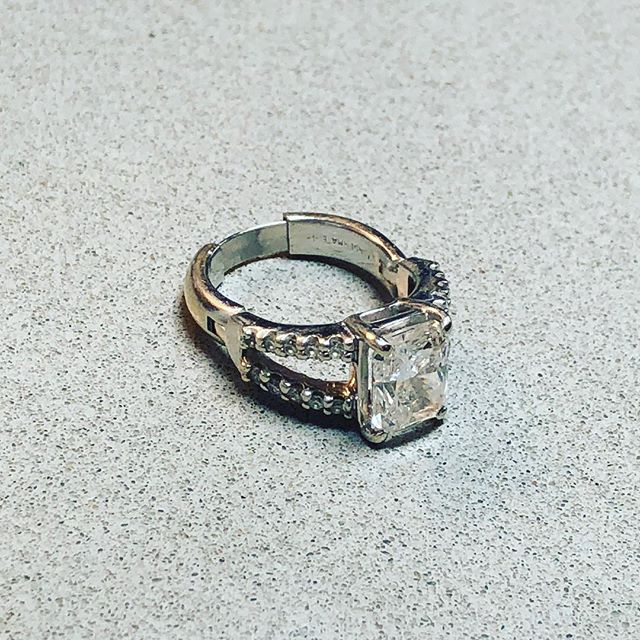 CLIQ; Fitting rings over enlarged knuckles - Jeff Walters Jewellers