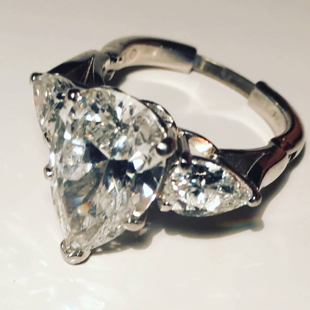 CLIQ; Fitting rings over enlarged knuckles - Jeff Walters Jewellers